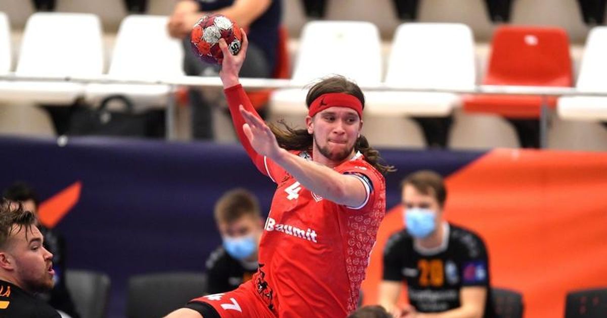 Handbal: Dinamoviștii Ante Kuduz şi Saeid Heidarirad au primit ...