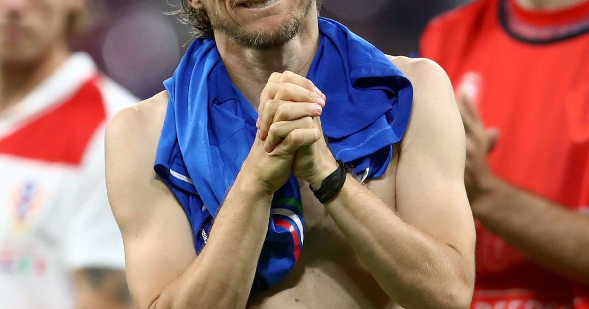 4 MOMENTE DE LA ITALIA CROAȚIA Reverența în fața lui Modric, aura lui ...