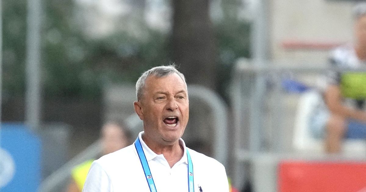 Rednic îi trimite în oraș Antrenorul se plânge că n-are lider în ...