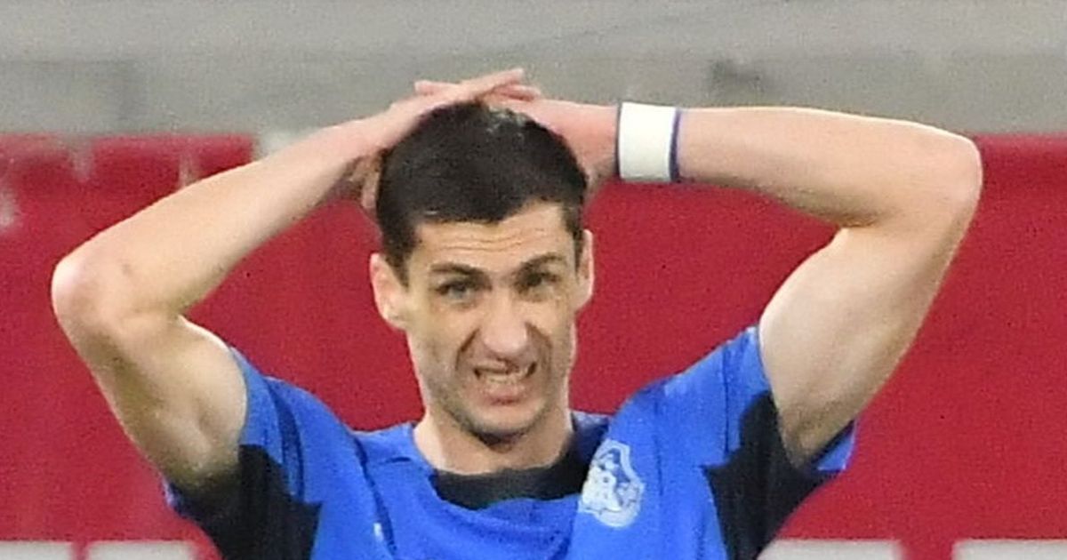 Ionuț Larie, final de carieră? Hagi, despre fundașul de 37 de ani de la ...