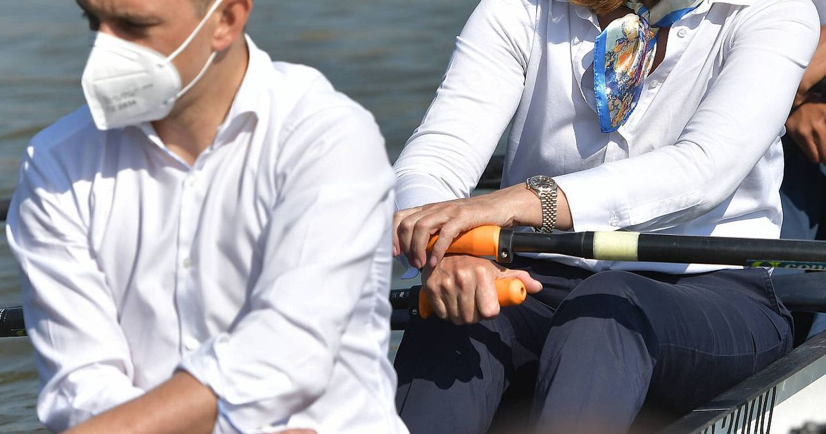 Bani pentru campioni. Elisabeta Lipă, președinta Agenției Naționale ...