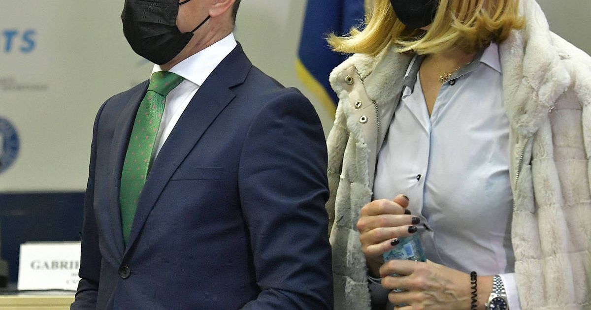 „Se fac șmecherii!” E. Novak, fostul ministru MTS, declară pentru ...