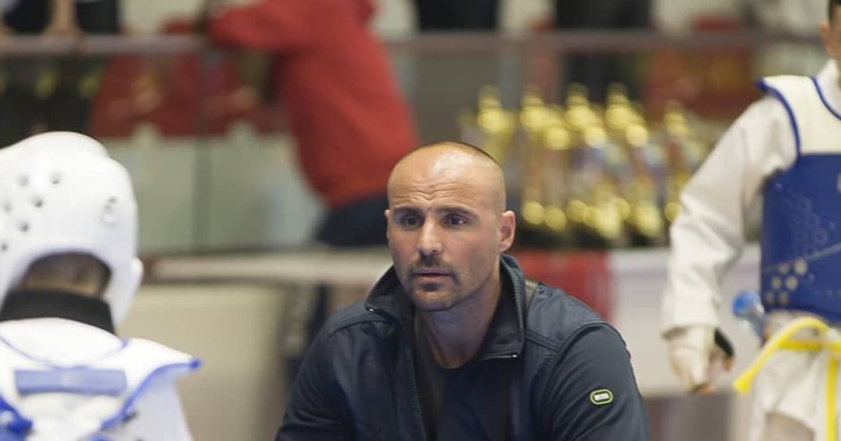 Scandalos! Un antrenor de taekwondo și-a lovit sportiva după finala ...