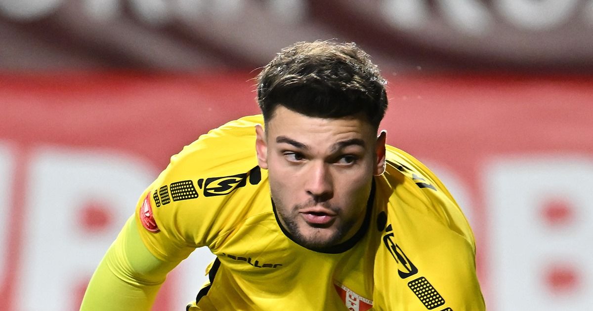 UTA negociază transferul definitiv al lui Robert Popa: „Oferim o sumă de transfer, suntem ...