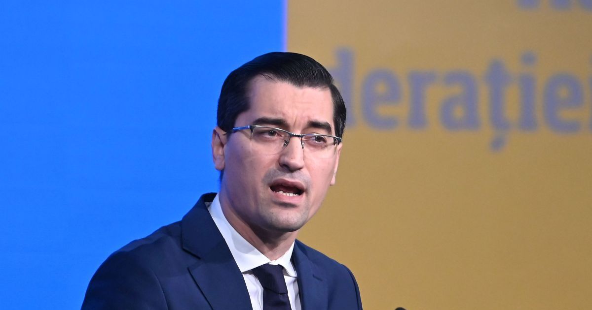 BURLEANU CHEAMĂ ROMÂNII LA VOT Șeful FRF, mesaj puternic înainte de «finala» Lasconi-Georgescu ...