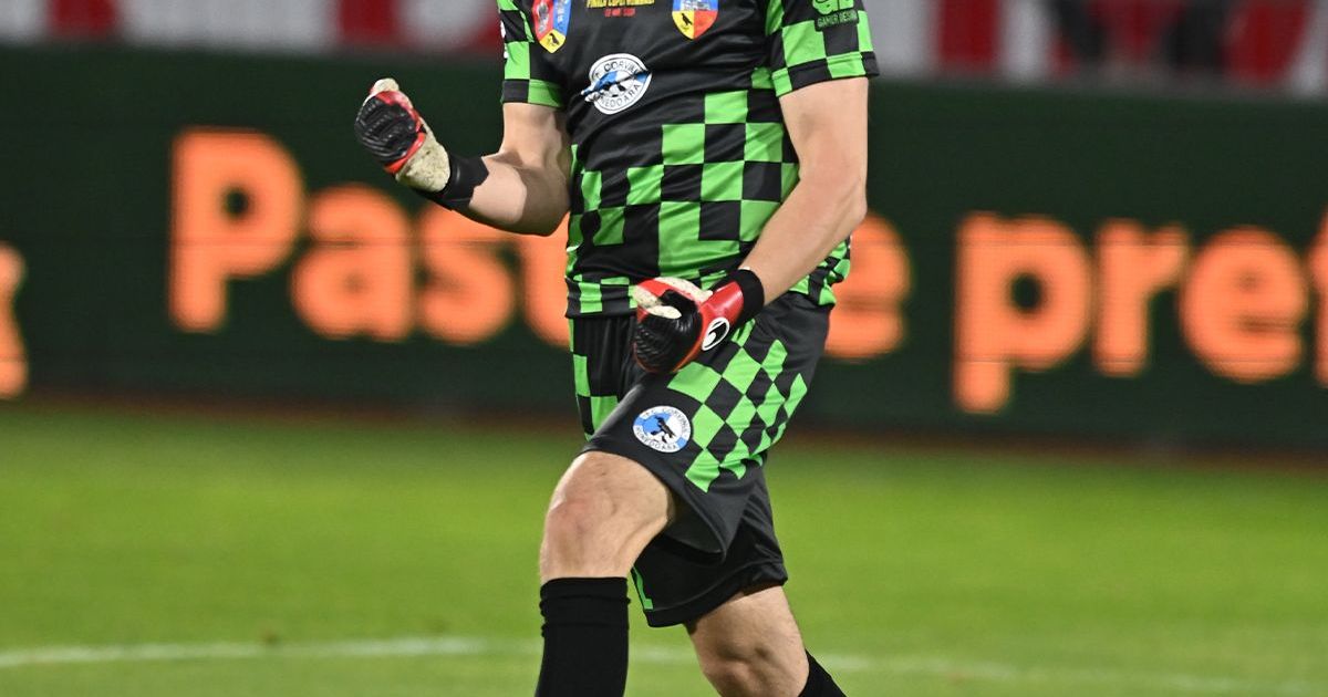 U Cluj se întărește. „Studenții” au transferat un portar de 20 de ani ...