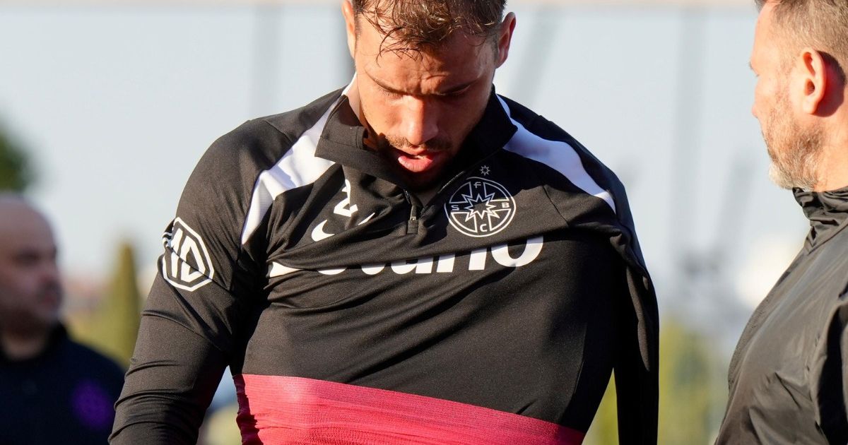 Olaru se operează. Căpitanul FCSB, în pericol să nu mai joace până la ...