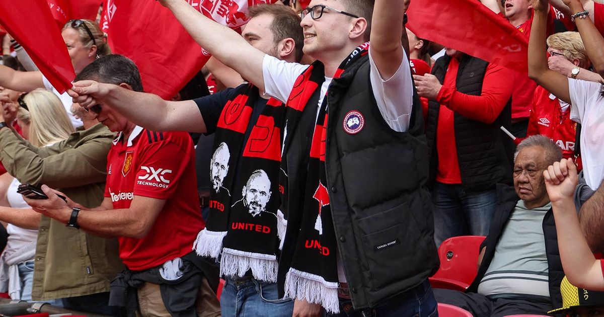 Cea mai mare invazie. Manchester United a informat FCSB că va avea cel ...