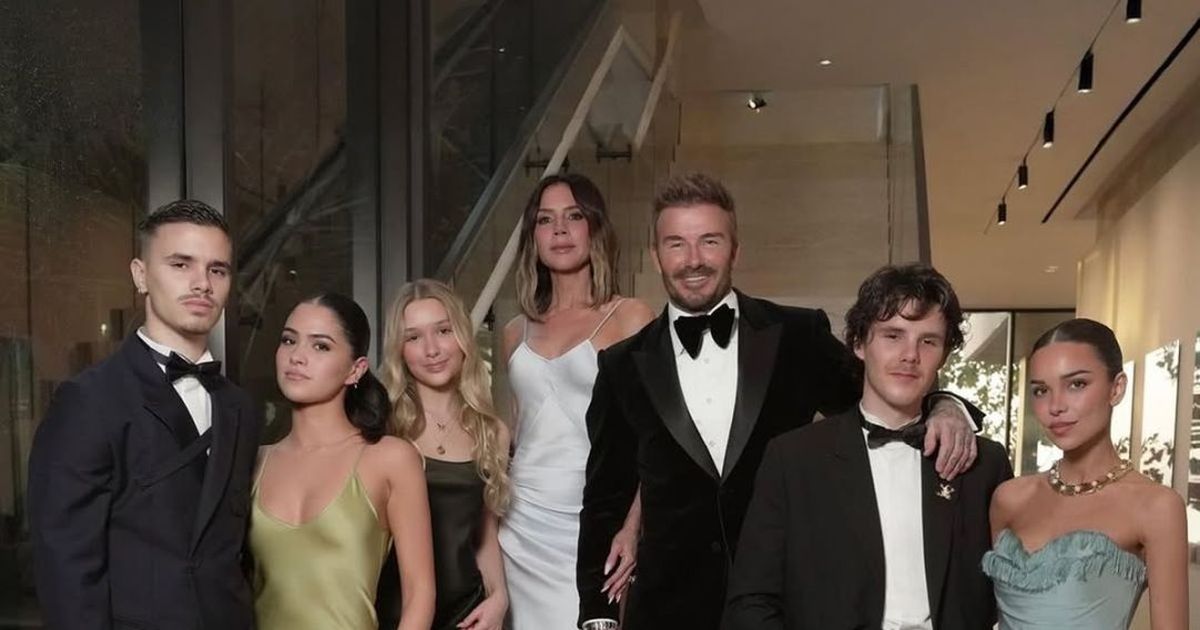Beckham #50. Fostul fotbalist de la Real Madrid, United și AC Milan și ...