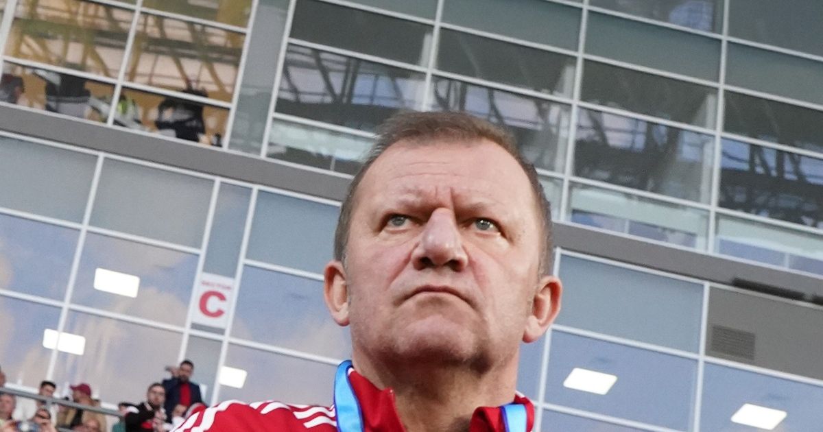 „Jucătorii au votat să fiu demis!” Dorinel Munteanu, dezvăluiri uluitoare despre haosul de la ...