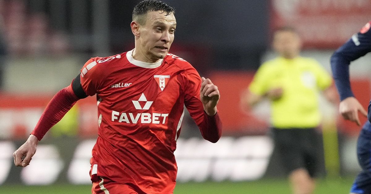 Costache rămâne la Arad. Jucătorul era dorit de Dinamo și CFR. Cine l-a ...