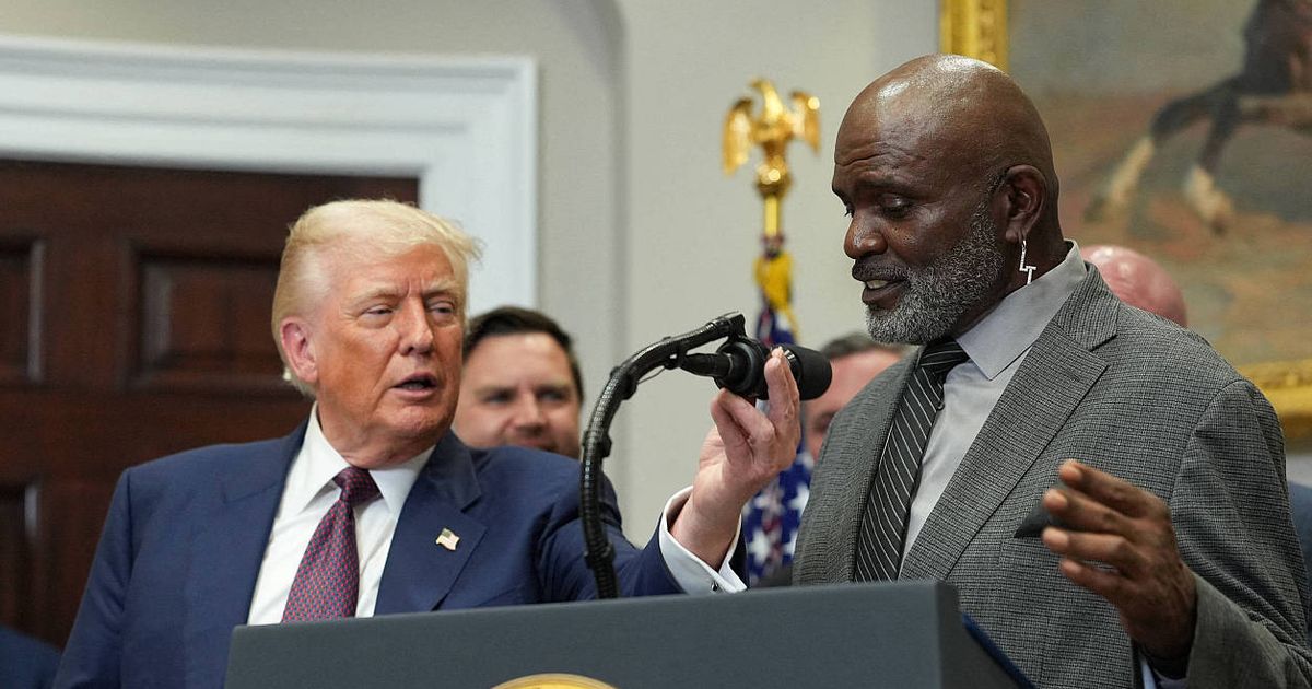 Violator la Casa Albă! Președintele SUA, Donald Trump, a primit, într-o ...