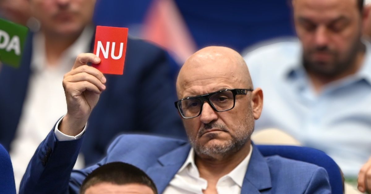 FCU Craiova, exclusă din Liga 3! Echipa lui Adrian Mititelu, pedepsită ...