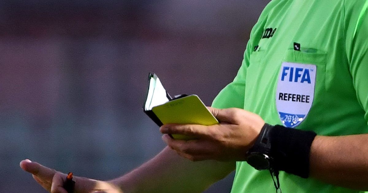 Cei mai enervanți fotbaliști. Un fost arbitru din Liga 1 povestește ce ...