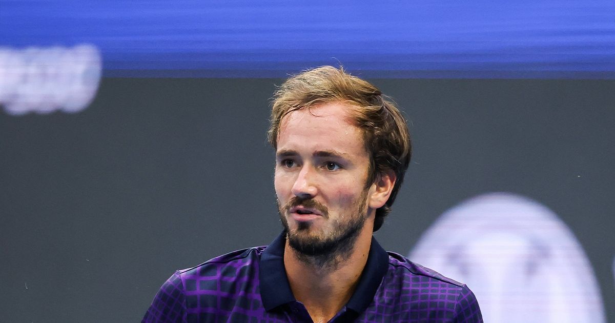 Medvedev a răbufnit! Sportivul rus s-a certat cu arbitrul în semifinala ...