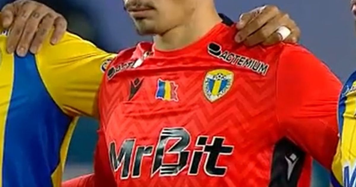 „Îngrozitor”. Momentul de reculegere de la Petrolul - CFR, stricat de ...