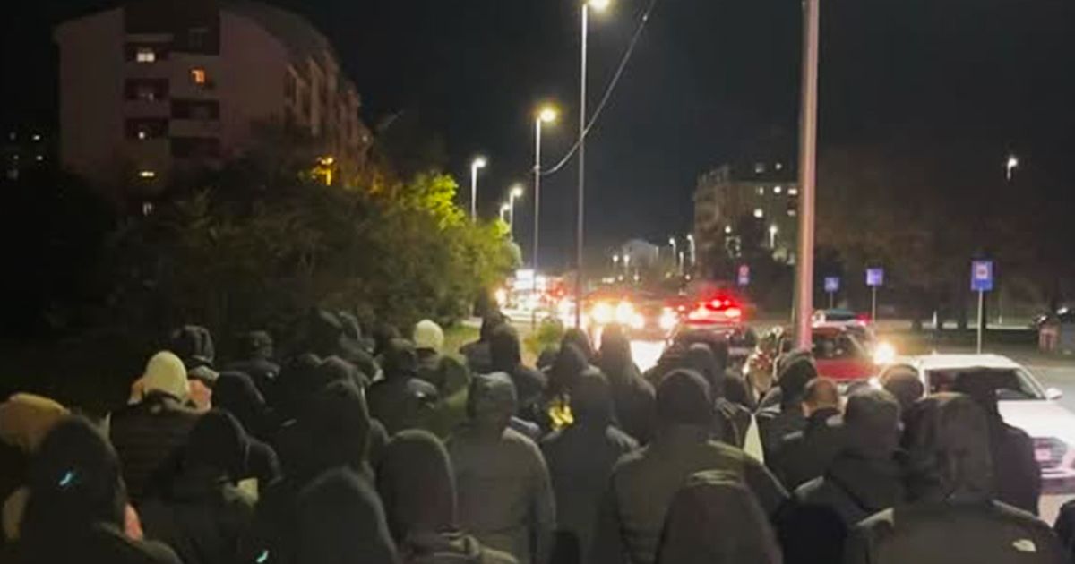 Stare de asediu: „Ucideți turcii!”. Ultrașii au ieșit pe străzi la ...