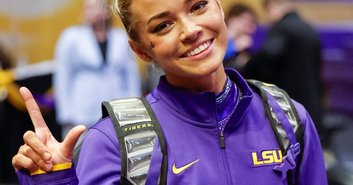 Milionara erei NIL / Olivia Dunne a transformat gimnastica într-un ...