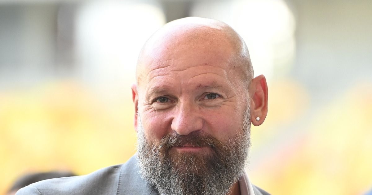 Stelea, în afaceri cu fotovoltaice. O subsidiară înregistrată în Hong ...