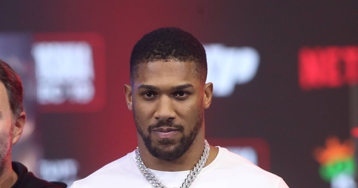 „Nu știm cum va reacționa”. Un prieten apropiat al lui Anthony Joshua ...